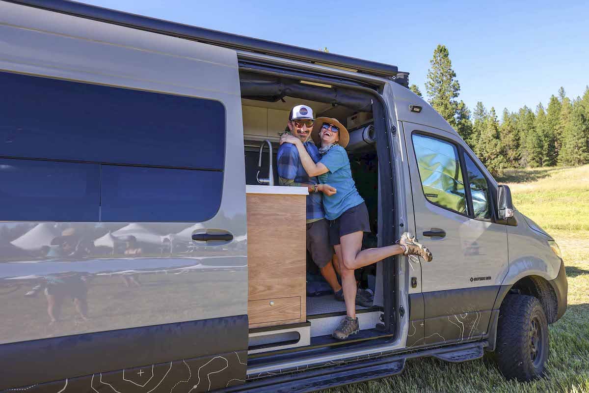 How Live in a Van as a Couple: Tips for Maintaining Harmony – Bearfoot ...