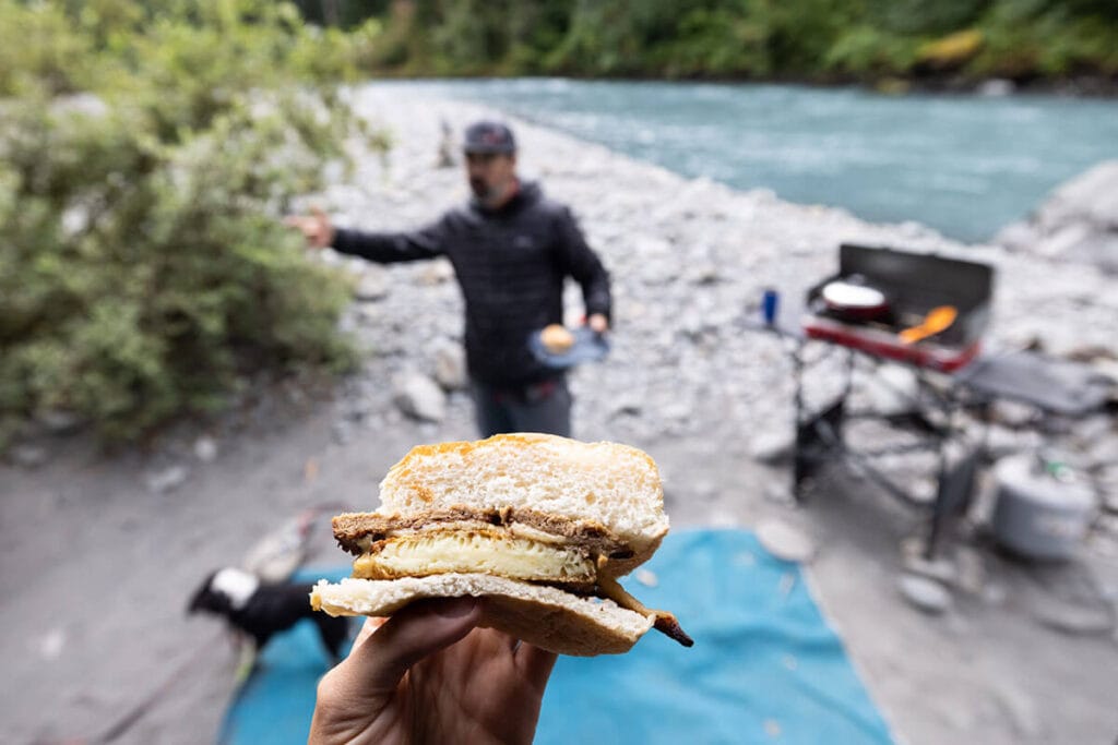 5 Easy Plant-Based Breakfast Recipes for Van Life – Bearfoot Theory