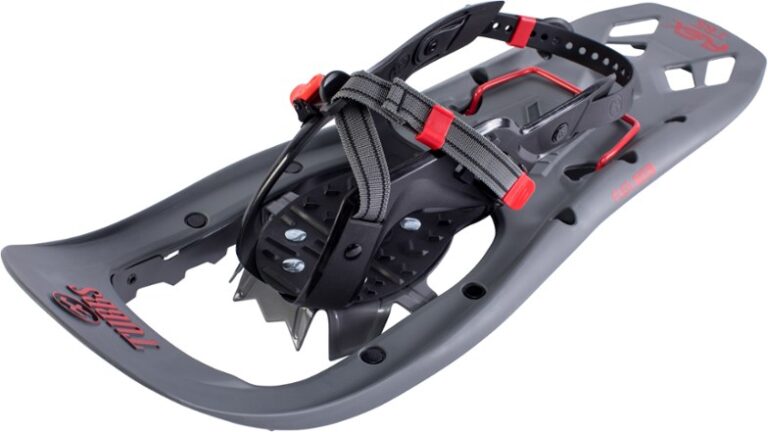 How to Snowshoe: Beginner Tips for Finding a Trail, Gear & More ...