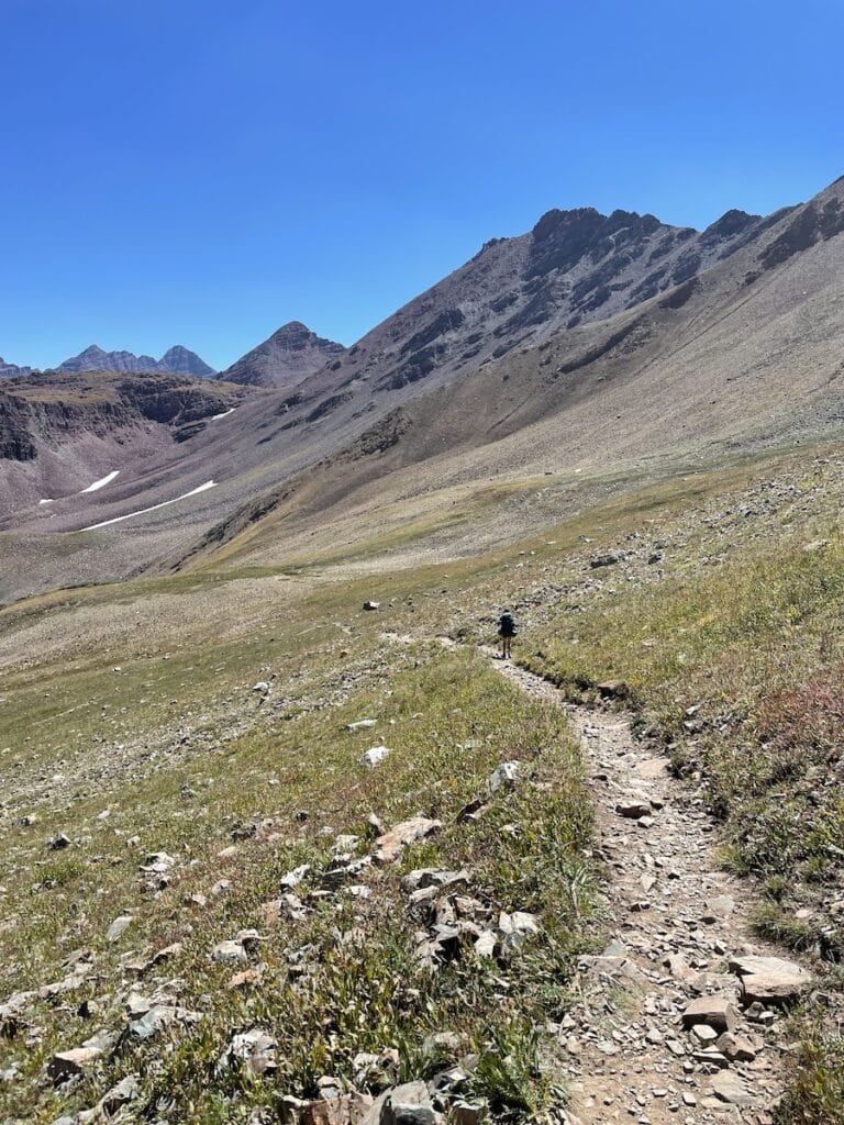 Backpacking the Four Pass Loop in Colorado's Maroon Bells: Permits ...