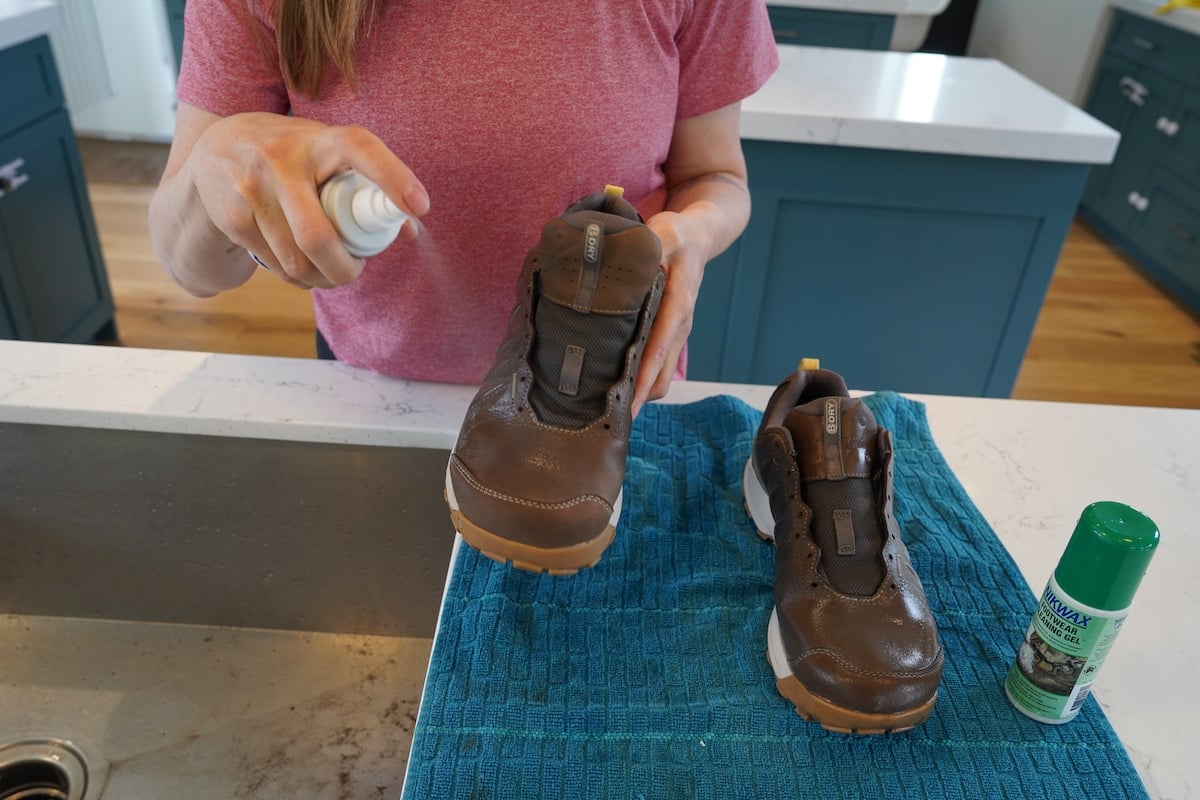 How To Clean Your Hiking Boots: Step-by-Step Instructions – Bearfoot Theory