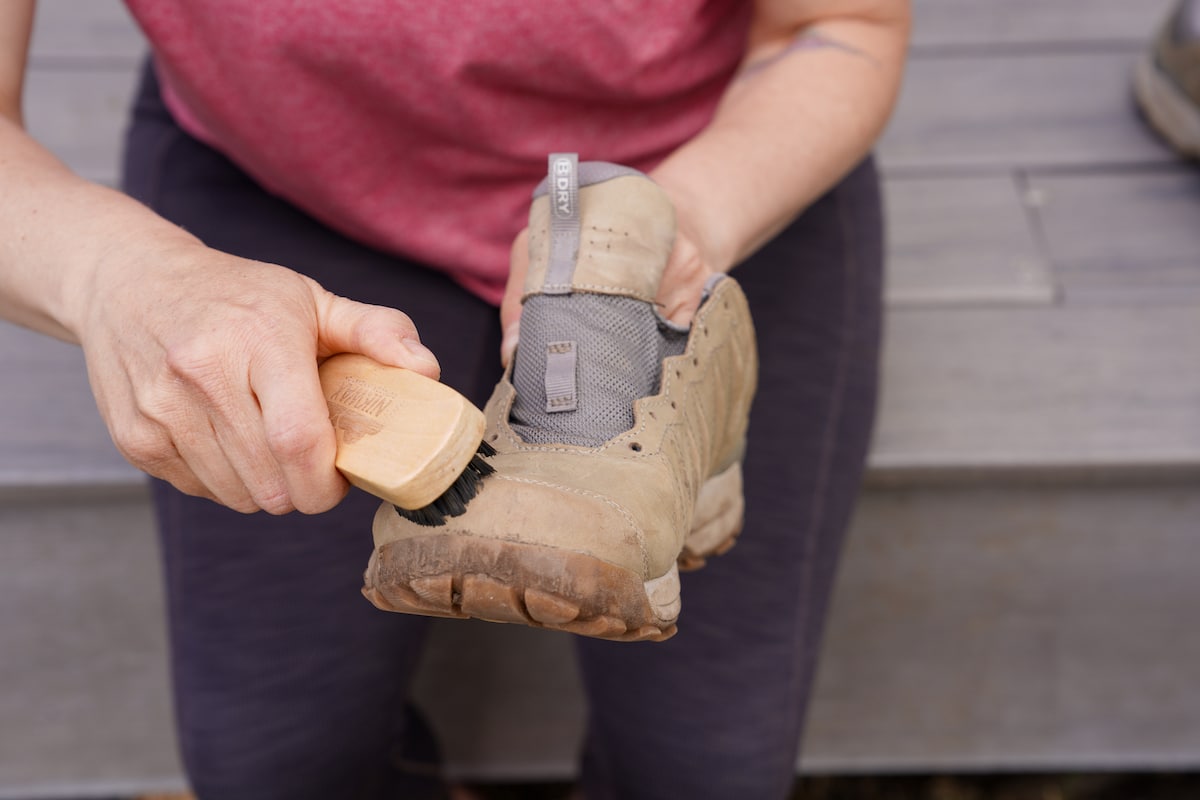 How To Clean Your Hiking Boots: Step-by-Step Instructions – Bearfoot Theory